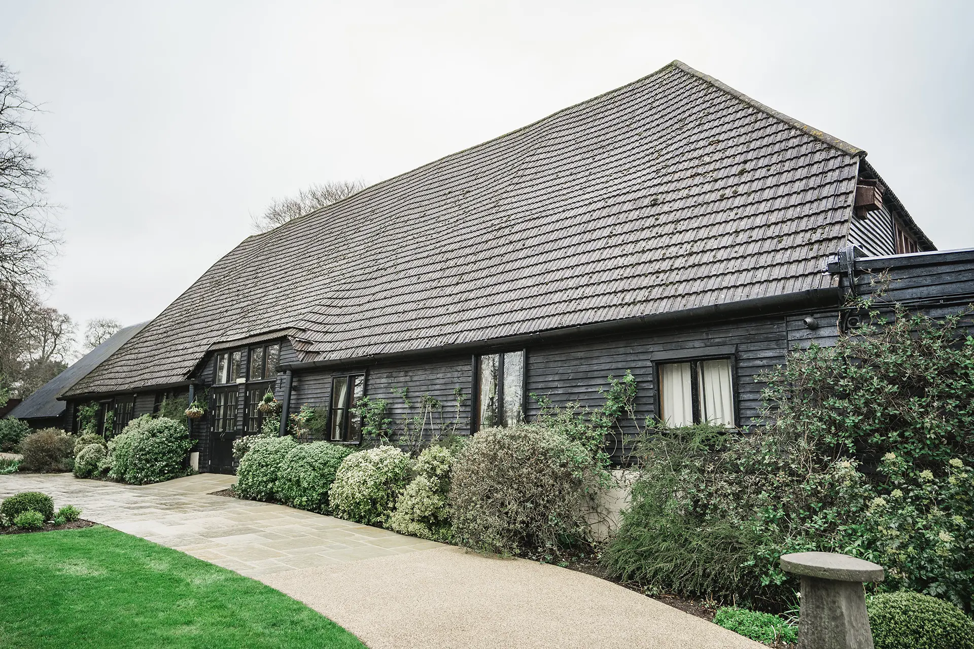 Contact us for your Hampshire wedding or event | Clock Barn